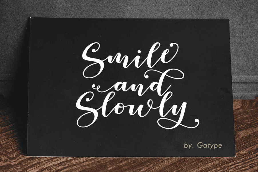 Hello Smile Font · 1001 Fonts