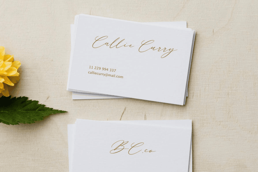 Hellow Script Font · 1001 Fonts