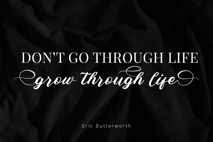 Marina Font · 1001 Fonts