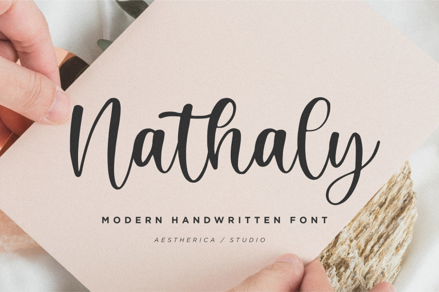 Nathaly Font · 1001 Fonts