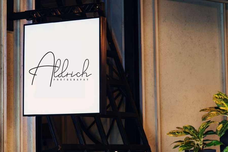 Overa Demo Font · 1001 Fonts