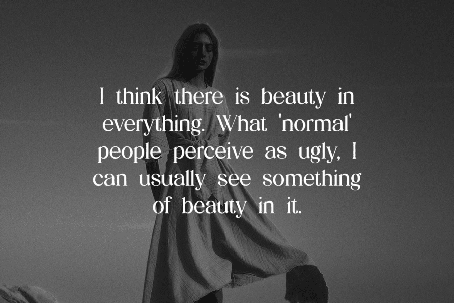 Quack Grandeur Font · 1001 Fonts