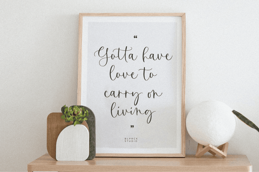 Timeless Diamond Font · 1001 Fonts